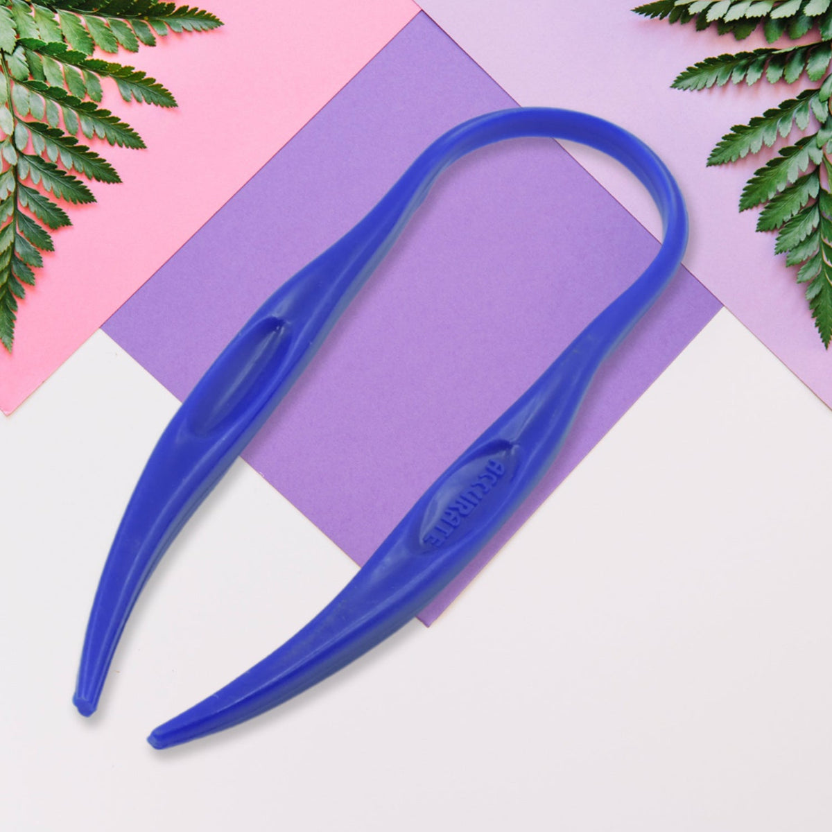Plastic tongue cleaner store